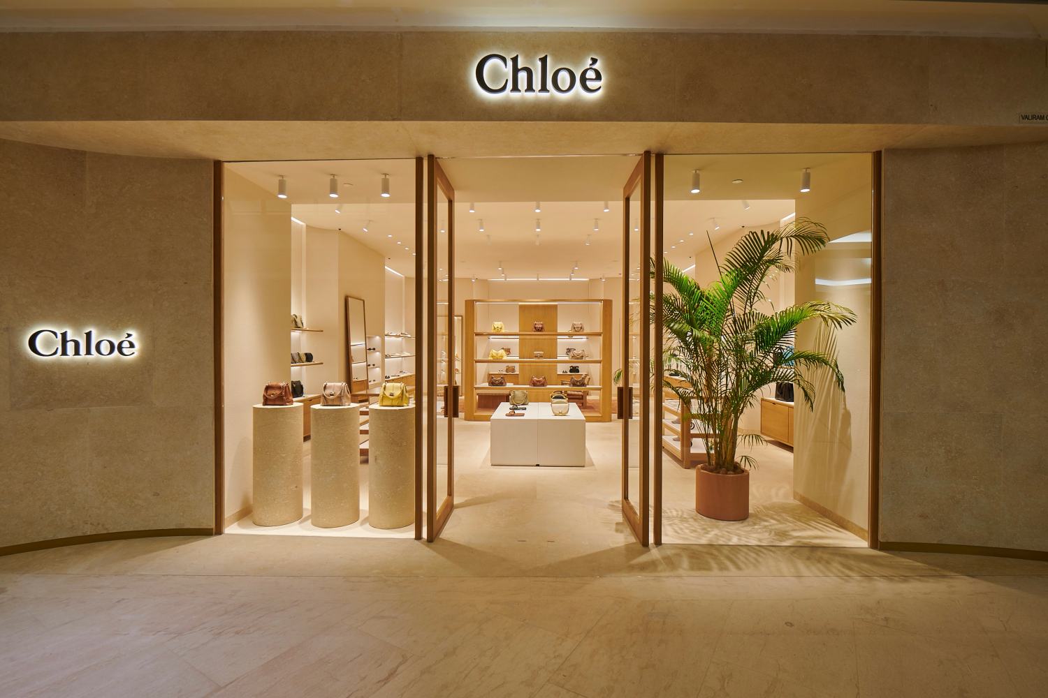 迎来第二家 CHLOE 精品店！ 就在 THE GARDENS MALL